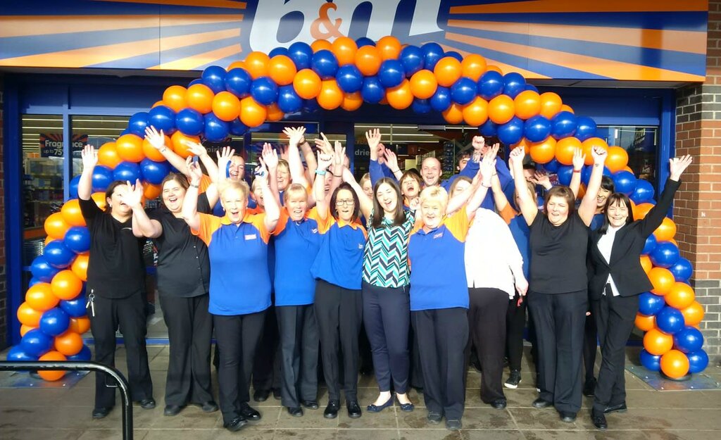 Şans oyunları B&m Store, Glasgow, foto