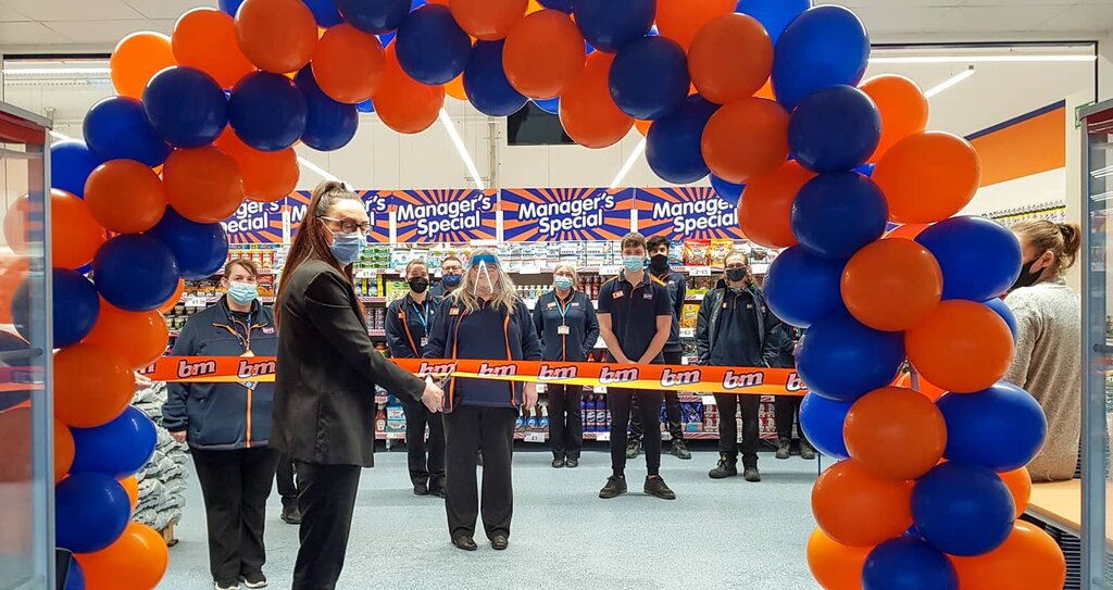 Şans oyunları B&m Home Store with Garden Centre, Blackburn, foto