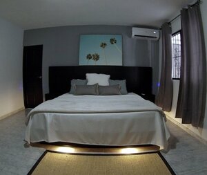 Carambola Surf House (Puerto Plata, Cabarete, Camino del Sol), otel  Cabarete'ten