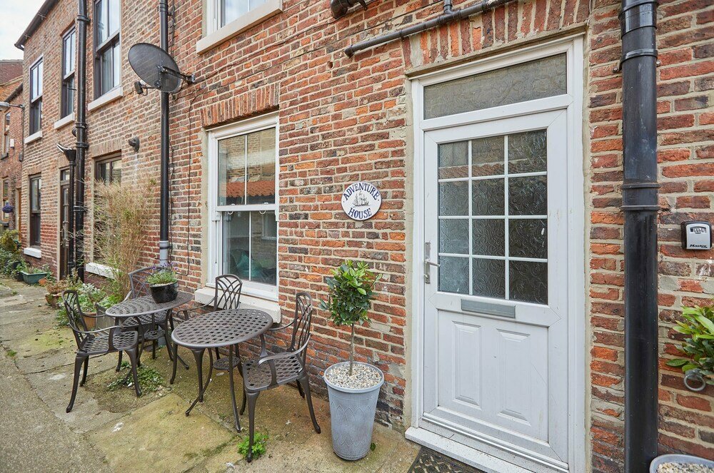 Otel Adventure House, , foto