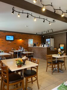 Кафе Пельменная (ulitsa imeni Lenina No:41), kafe  Staritsa'dan