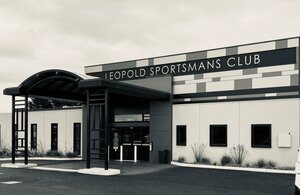 Spor ve eğlence merkezi Leopold Sportsmans Club, Jelong, foto