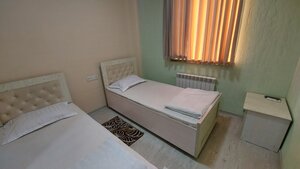 Hotel Alfa (Tashkent Region, Zangiata District, Urban Settlement of Eshanguzar), otel  Taşkent eyaletinden