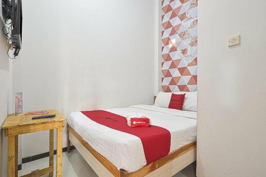 Otel RedDoorz Syariah @ Tatasurya Guesthouse Malang, Malang, foto