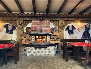 Ореха (Blagoevgrad Province, Bansko, Bansko, бульвар Никола Й. Вапцаров), restoran  Baniçka'dan (Bansko'dan)