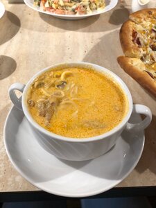 Tokio (ulitsa Lesnikov No:4а, posyolok gorodskogo tipa Mezhdurechenskiy), kafe  Hantı‑Mansi Özerk Okrugu'ndan