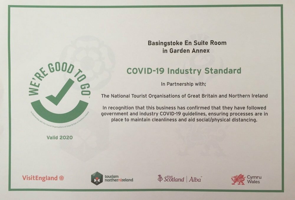 Otel Basingstoke EN Suite Room in Garden Annex, Basingstoke, foto