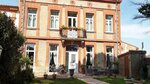 La Maison du Poelon (Occitanie, Haute-Garonne, Arrondissement de Muret, Labarthe-sur-Lèze, Place Vincent Auriol, 17), otel