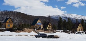 Baikal hotel Petrovich (Republic of Buryatia, Severobaykalsk, prospekt 60 let SSSR), otel  Buriatya'dan