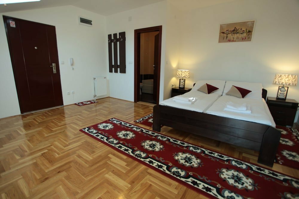 Otel Hostel Royal, Dünya, foto