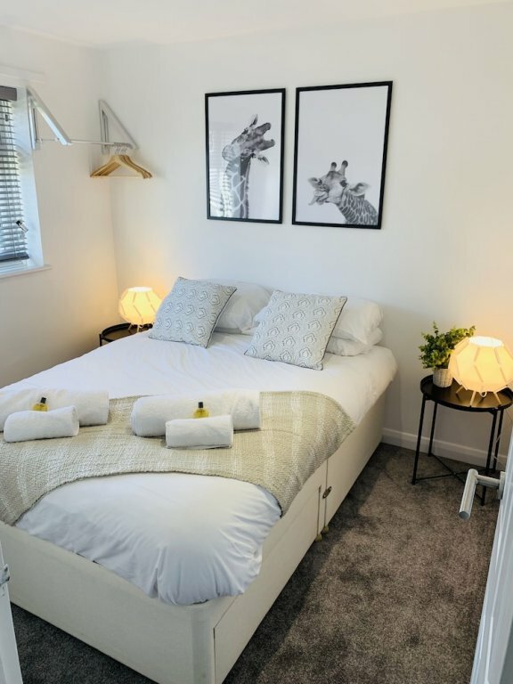 Otel Sa Today Farnham with Fibre Wi-Fi & Netflix, İngiltere, foto
