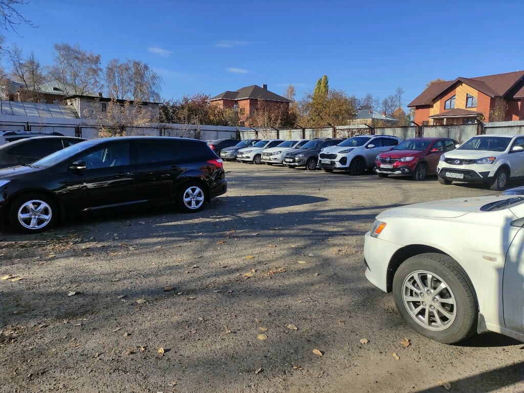 Otoparklar Parking lot, Sarapul, foto