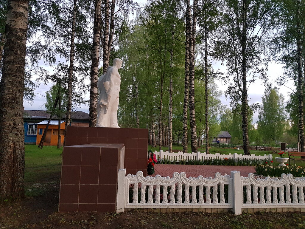 Anıt, heykel Воинам Великой Отечественной войны, Nijegorodskaya oblastı, foto