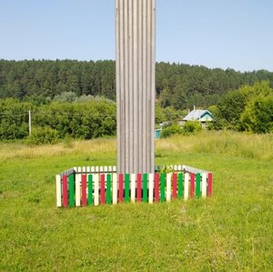 Стела павшим в годы Великой Отечественной войны (Republic of Tatarstan, Agryzskiy rayon, Sharshadinskoye selskoye poseleniye, selo Sharshada), anıt, heykel  Tataristan'dan