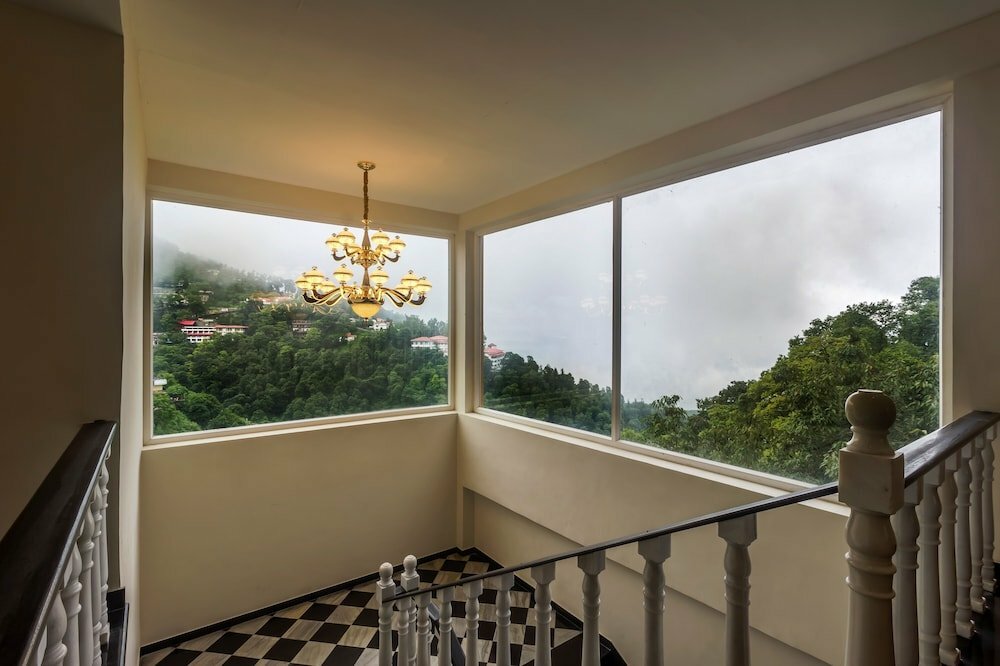 Otel EllBee Mussoorie Hills, Uttarakhand, foto