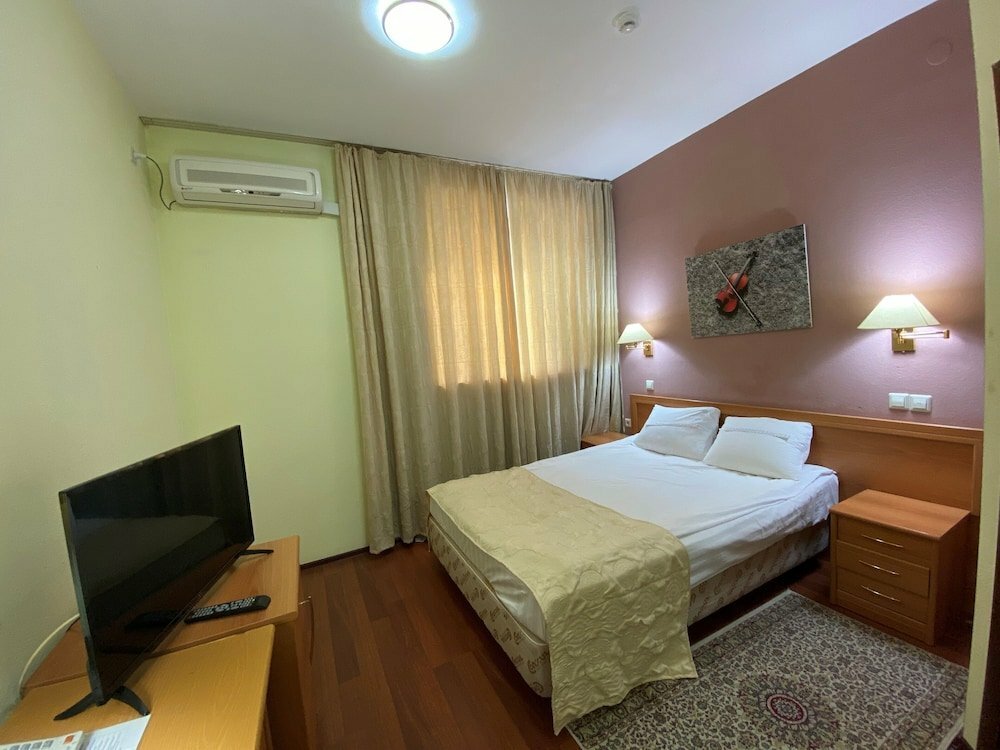 Otel Green Hotel, Atırav, foto