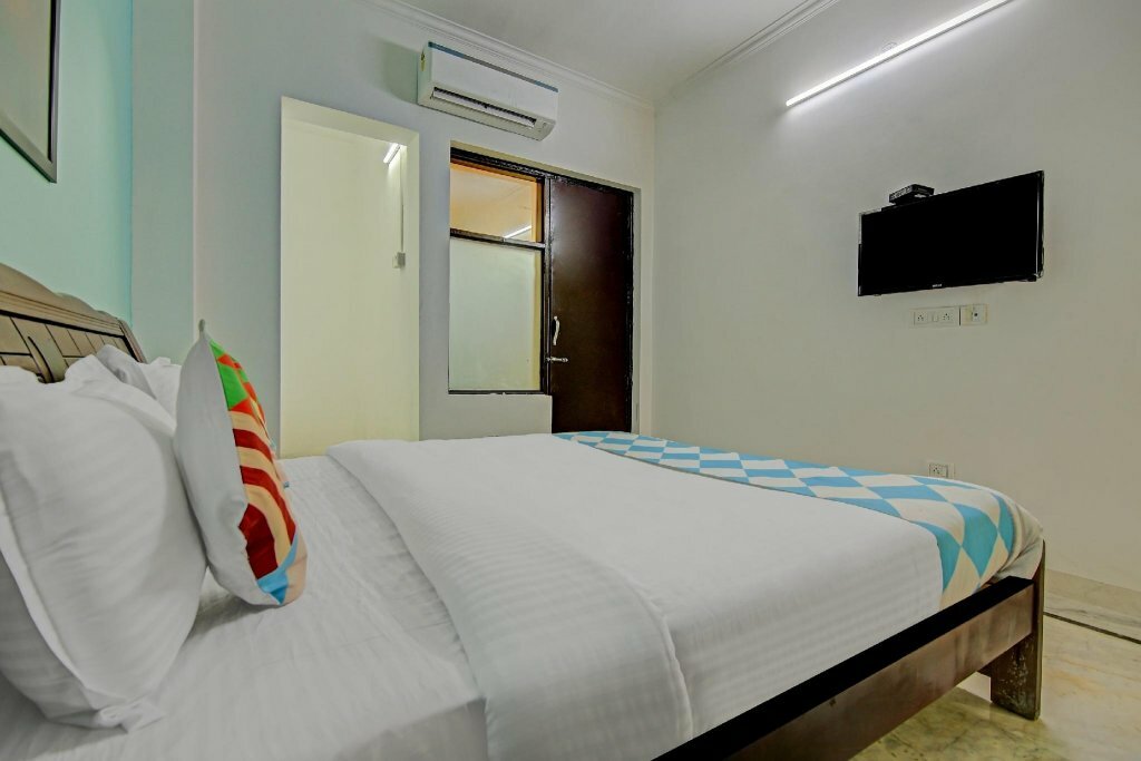 Otel Oyo Flagship 62903 Neelam Villa, Faridabad, foto