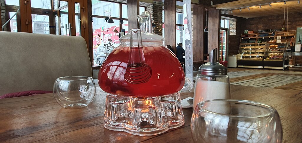 Ekmek fırını Pekarnya Novruzov R. A. Ip, Verhni Tagil, foto