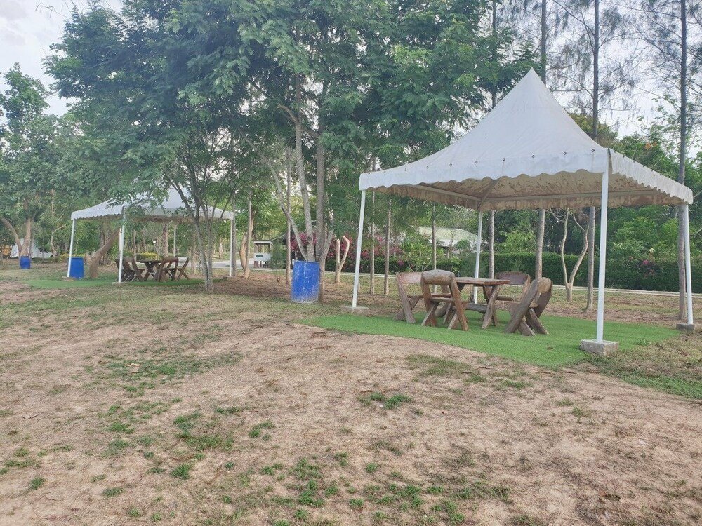 Otel Suan Phueng Pa Wai Resort, , foto