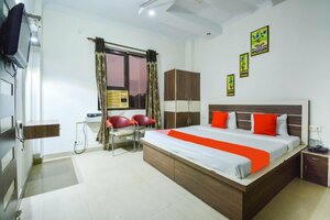 Oyo 14466 Asha Bed & Breakfast (State of Punjab, City of Amritsar, Jallianwala Bagh), otel  Amritsar'dan