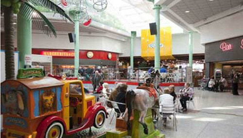Alışveriş merkezleri Oasi Centro Commerciale, Piyemonte, foto
