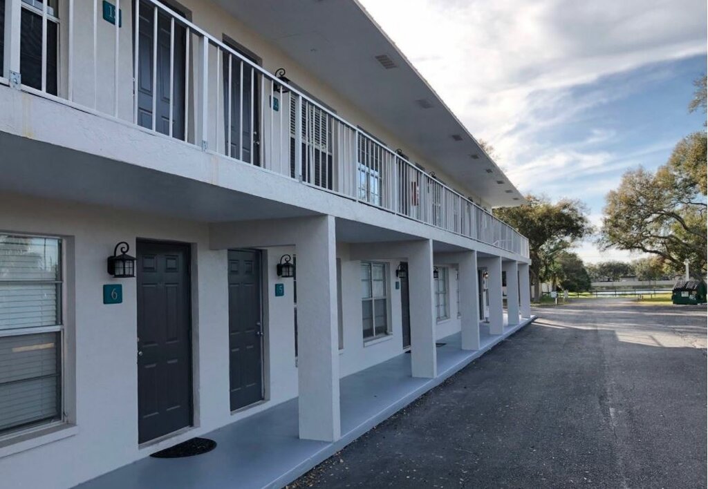 Emlak ofisi Phillippi Square Apartments, Florida Eyaleti, foto