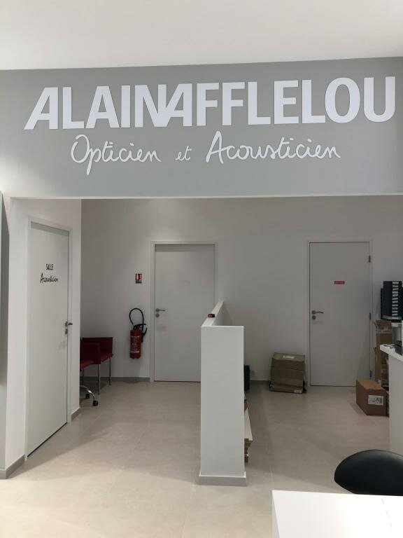 i̇şitme cihazları Audioprothésiste Champniers Alain Afflelou Acousticien, , foto
