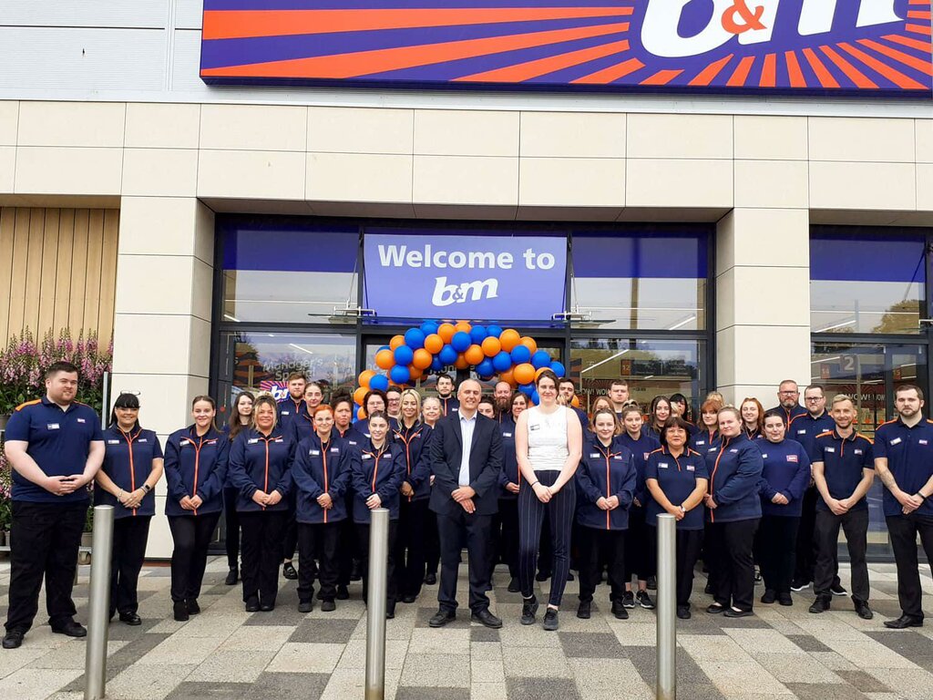 i̇ndirim ve fırsat sistemleri B&m Store, İngiltere, foto