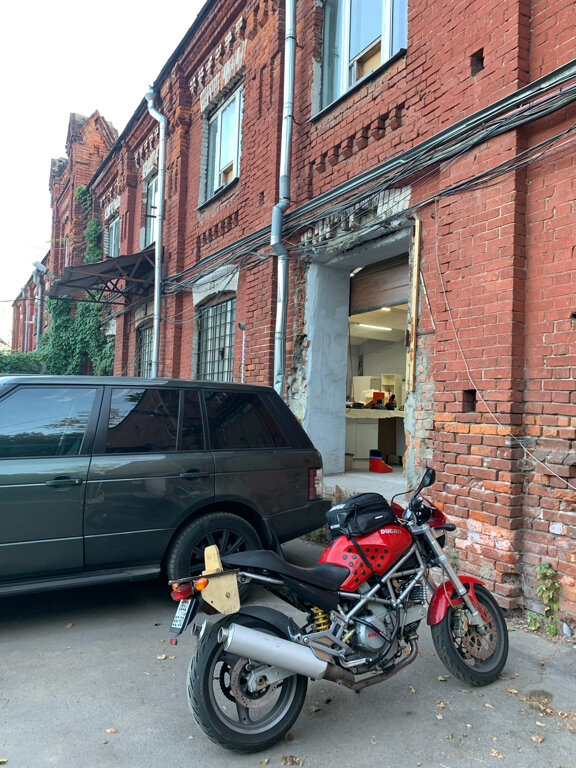 Hobi kulüpleri Мотоклуб у Димасика, Moskova, foto