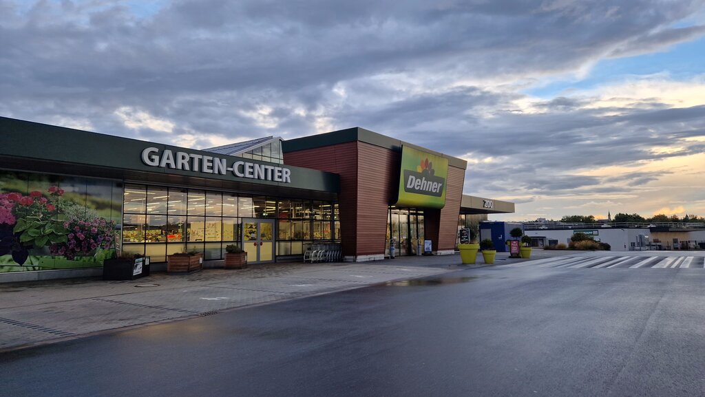 Sera ve bahçe ürünleri Dehner Garten-Center, Saarland, foto