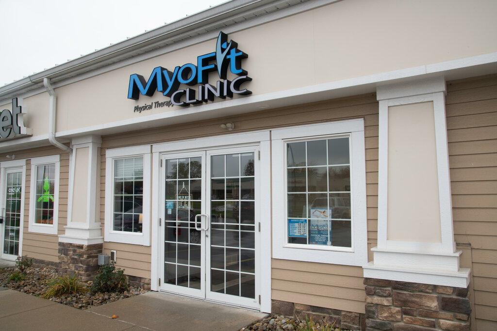 Tıp merkezleri ve klinikler Steward Family Medicine, Middlefield, Ohio Eyaleti, foto