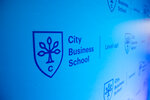 City Business School (Dzerzhinskogo Street No:21), i̇şletme okulu  Sakhalinsk'ten