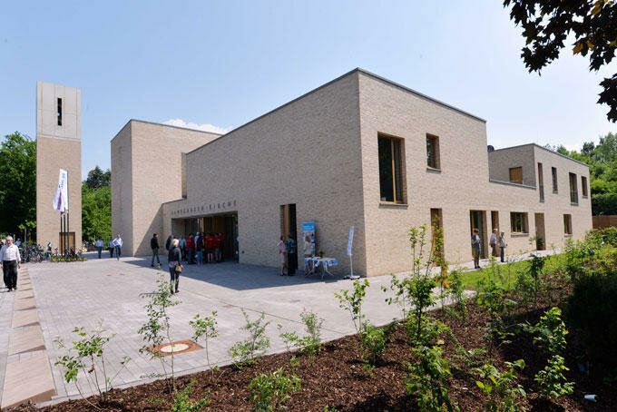 Dini dernekler Genezareth-Kirche - Evangelische Kirchengemeinde Aachen, Aachen, foto