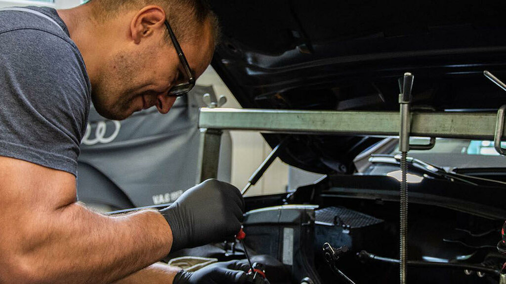 Otomobil satış galerileri Garage Wenger AG, Interlaken, foto