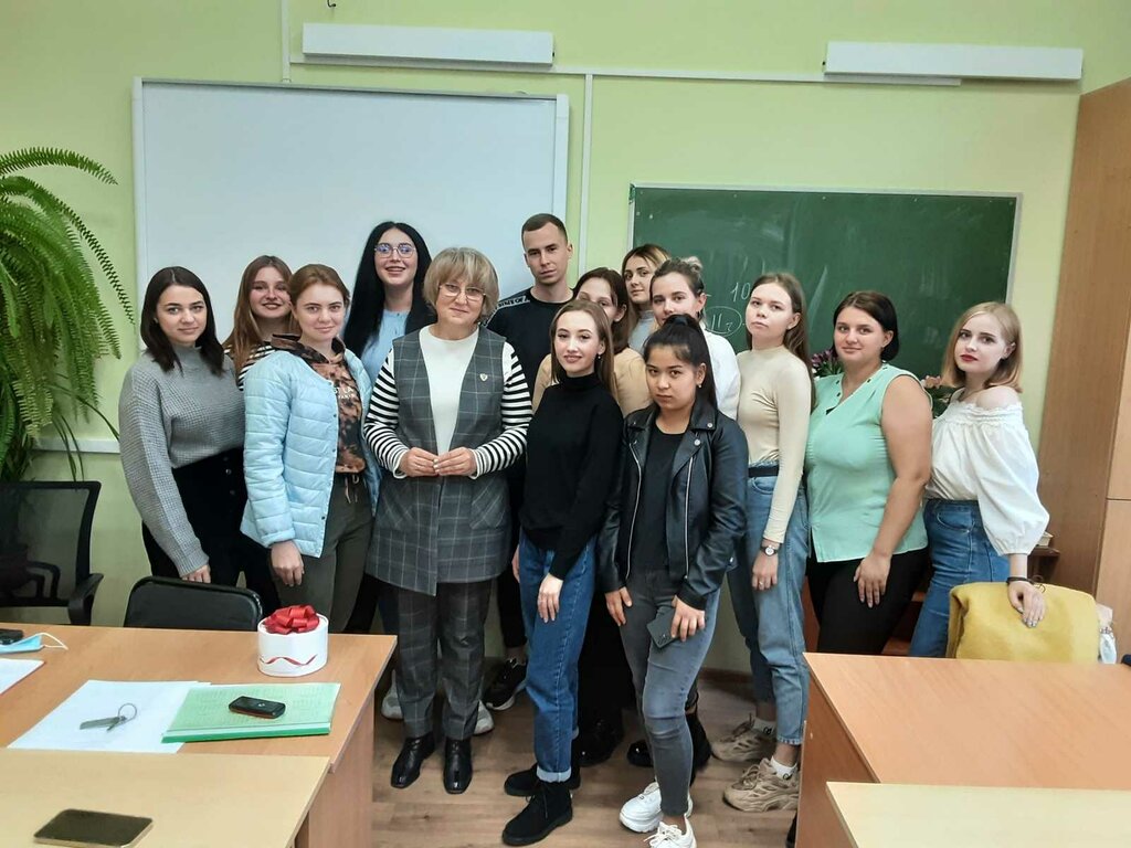 Ortaokul Pershinskaya SOSh Nizhnedevitskogo rayona, Voronejskaya oblastı, foto