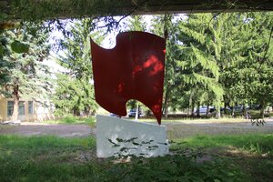 Формированию 787-го стрелкового полка 222-й Смоленской стрелковой дивизии (Bryansk Region, Unecha, ulitsa Krupskoy), anıt, heykel  Uneça'dan