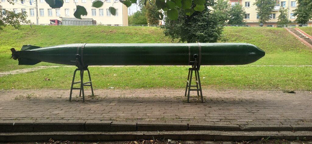Teknoloji anıtı Торпеда в память о героях-подводника, Tver, foto