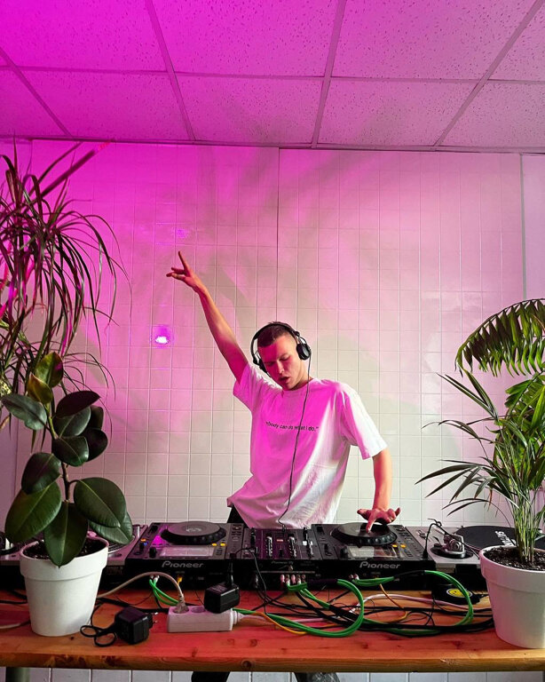 Müzik okulları ve konservatuarlar Диджей школа Audio Saturn, Rostov‑na‑Donu, foto