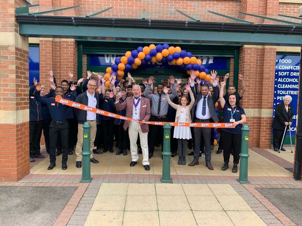 i̇ndirim ve fırsat sistemleri B&m Store, Northampton, foto