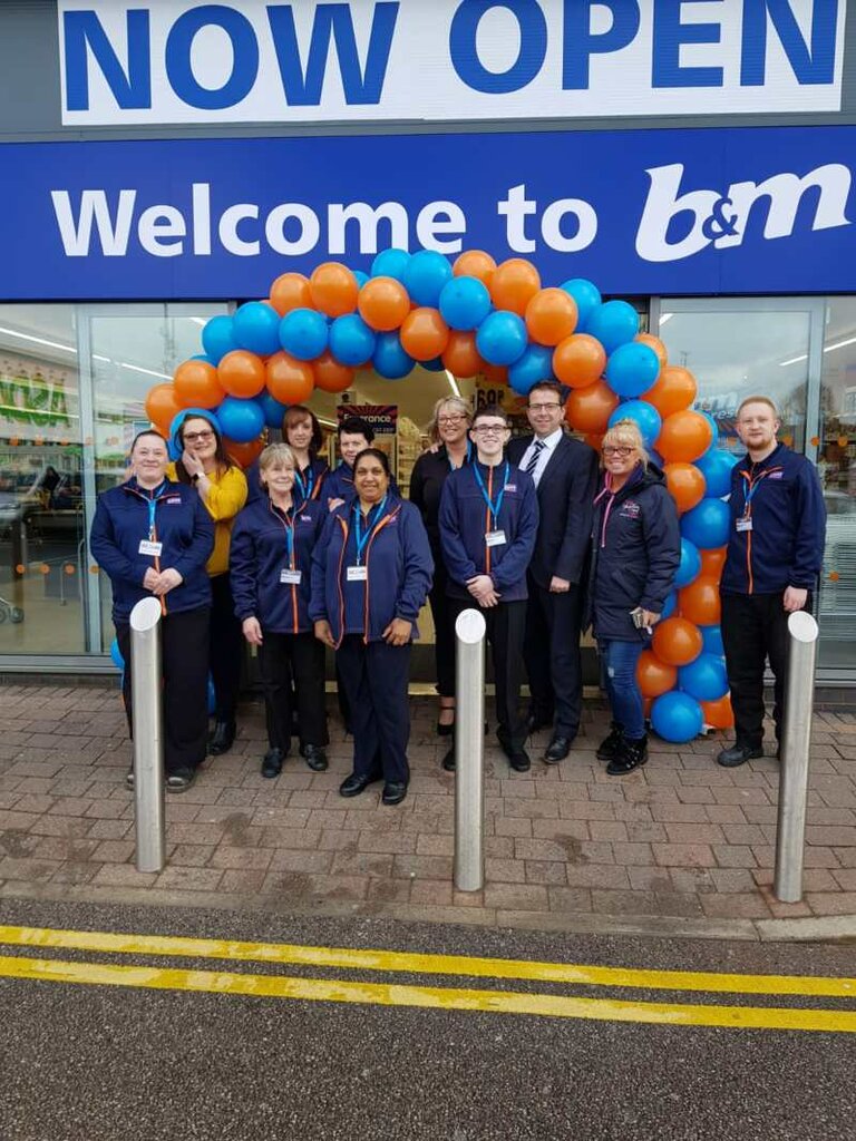 i̇ndirim ve fırsat sistemleri B&m Home Store, Bolton, foto