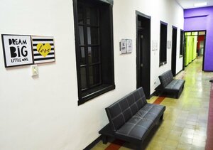 Nostalgic Hostel (Region Metropolitana, Guatemala, Zona 1, Centro Histórico de la Ciudad de Guatemala, 8 Avenida, 15-10), pansiyonlar, hosteller  Guatemala'dan