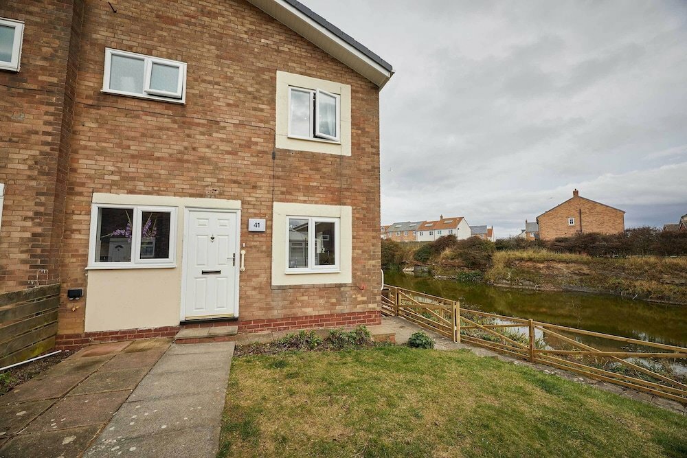 Otel Host Stay The Bach, İngiltere, foto