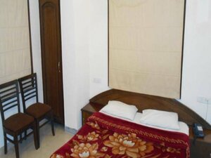 Oyo 18964 Hotel Temple View (State of Punjab, City of Amritsar), otel  Amritsar'dan