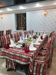 Огни Баку (ulitsa Dzerzhinskogo No:45Б), restoran  Labytnangi'den