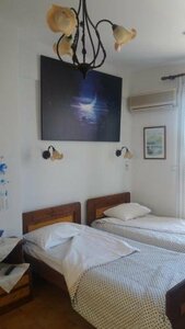 Eleni Studios (The Periphery of Crete, Town of Aghios Nikolaos, Andrea Papandreou Street), otel  Ayos Nikolaos'tan