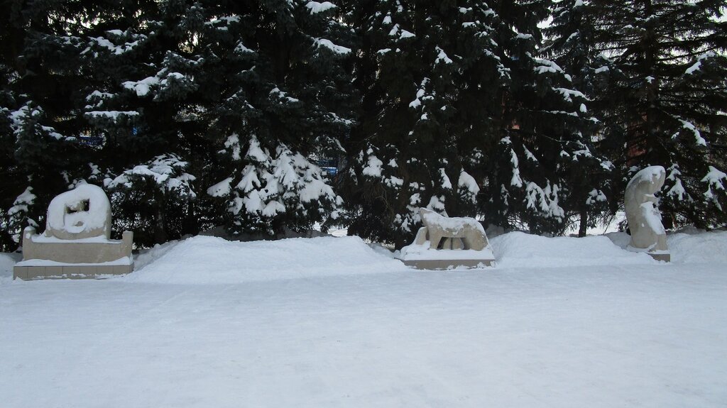 Park, sokak heykeli Прогулка по реке Иссе, Saransk, foto
