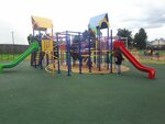 Playground (Republic of Bashkortostan, Dyurtyuli, Imeni Alexandra Matrosova Park), oyun alanı  Diurtiuli'den