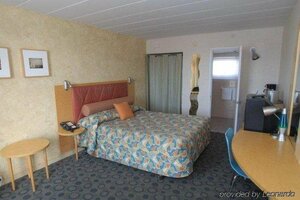 Starlux Hotel (United States Route 52), otel  New Jersey Eyaleti'nden