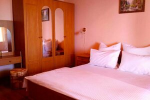 Flamingo (Набережная улица No:24А, корп. 48А, Алушта), otel  Aluşta'dan
