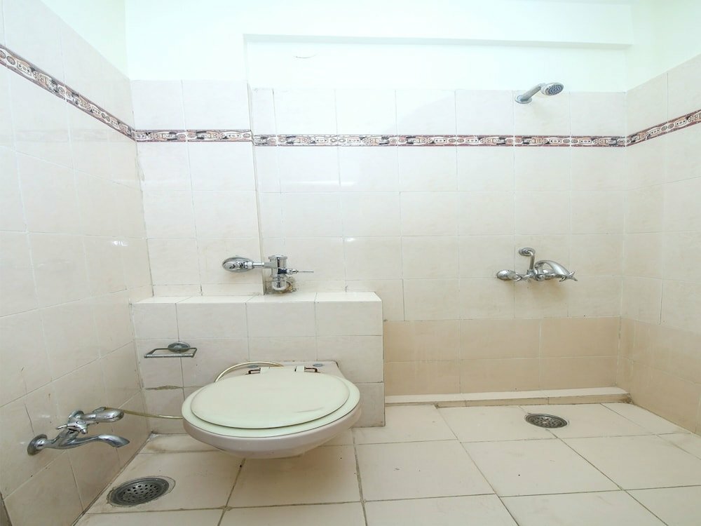 Otel Oyo 10415 Hotel Prestige Princess, Jabalpur, foto